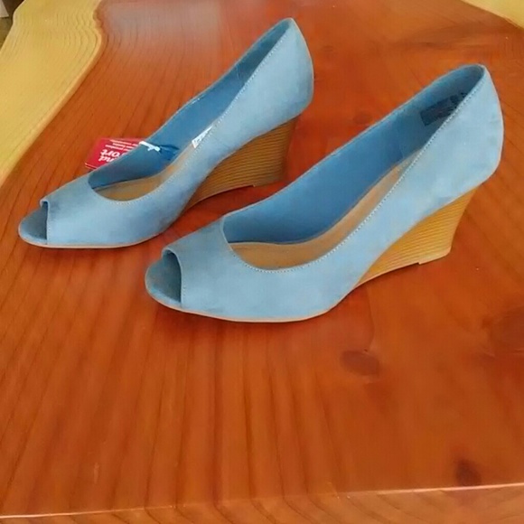 dexflex comfort | Shoes | Blue Suede Shoes | Poshmark